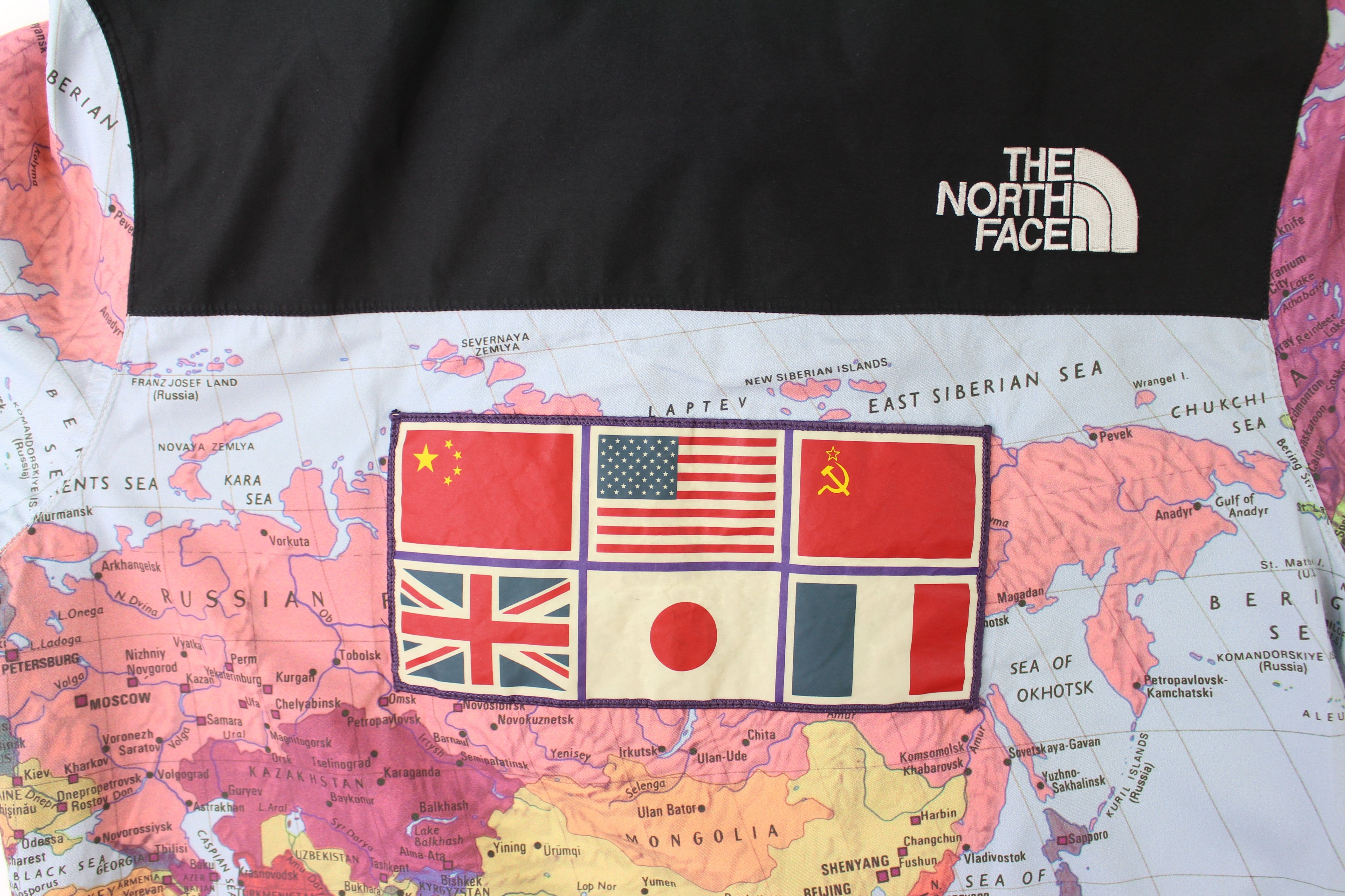 Supreme x TNF Maps Expedition 2014 – SARUGENERAL